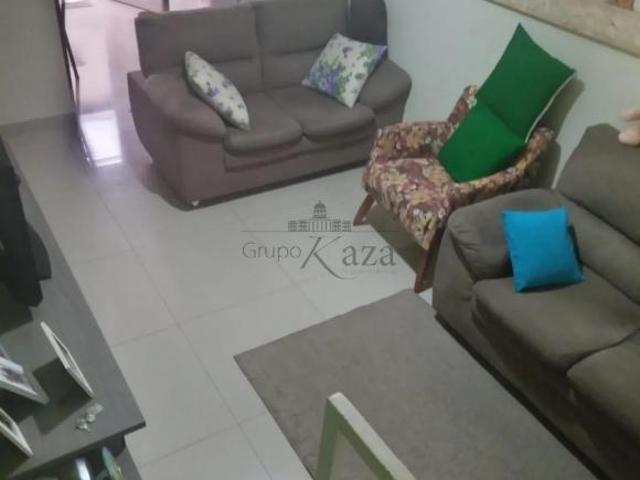Oportunidade Casa Sobrado Residencial Bosque dos Ipês 2 Dormitórios 150m²