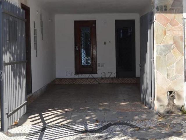 Oportunidade Casa Sobrado Residencial Centro 3 Dormitórios 200m²