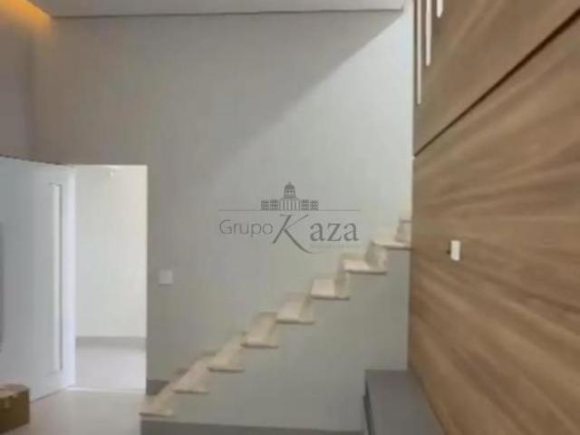 Oportunidade Casa Sobrado Residencial De Ville 3 Dormitórios 150m²