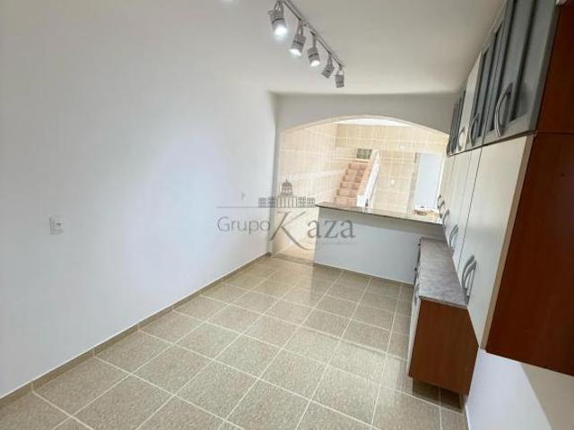 Oportunidade Casa sobrado Vila Resende Caçapava 6 Dormitórios 260m²