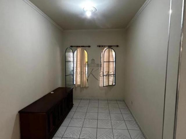 Oportunidade Casa Sobrado 3 Casas Campos de São José 5 Dormitórios 187m²