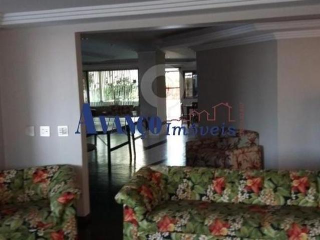 Oportunidade Centro Amplo apartamento em andar alto