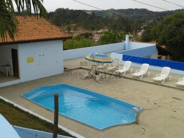 Oportunidade Chácara Torrão de Ouro 5 Dormitórios 450m²