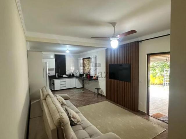 Oportunidade Chácara Capuava 2 Dormitórios 100m² Estuda Permuta no Putim, Set Ville, Jd