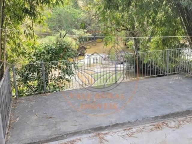 OPORTUNIDADE! CHÁCARA COM RIO NOS FUNDOS NA ZONA NORTE DE SÃO JOSÉ DOS CAMPOS SP CH00323