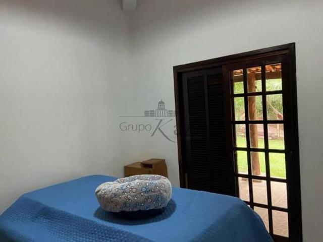 Oportunidade Chácara Costinha 4 Dormitórios 121.000m²