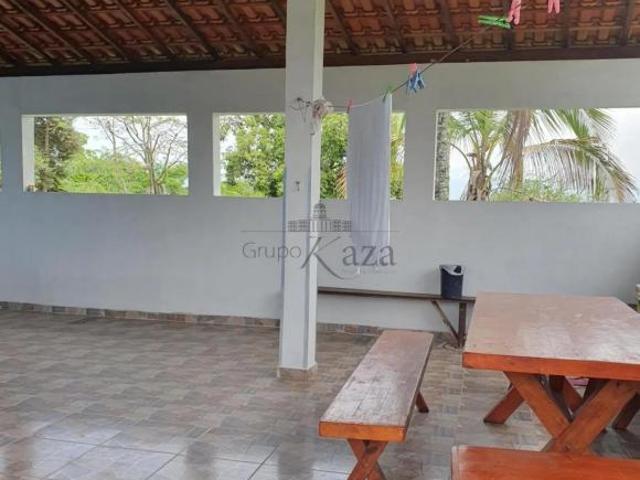 Oportunidade Chácara Recanto dos Tamoios 2 Dormitórios 3730m² Estuda Permuta