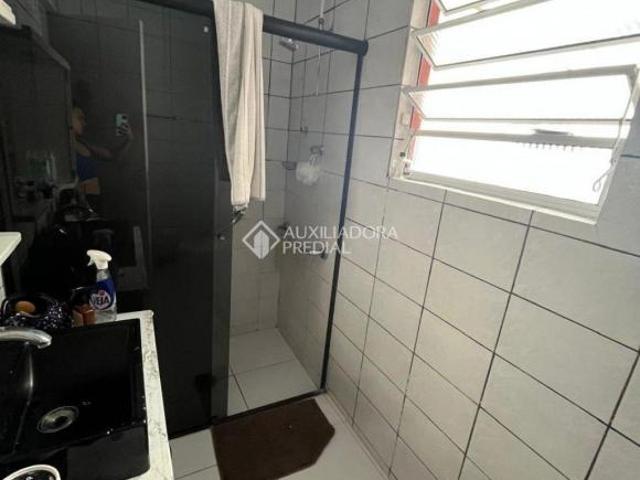 Oportunidade a 10min do Metrô: Casa com Galpão e Edícula Terreno 290m²