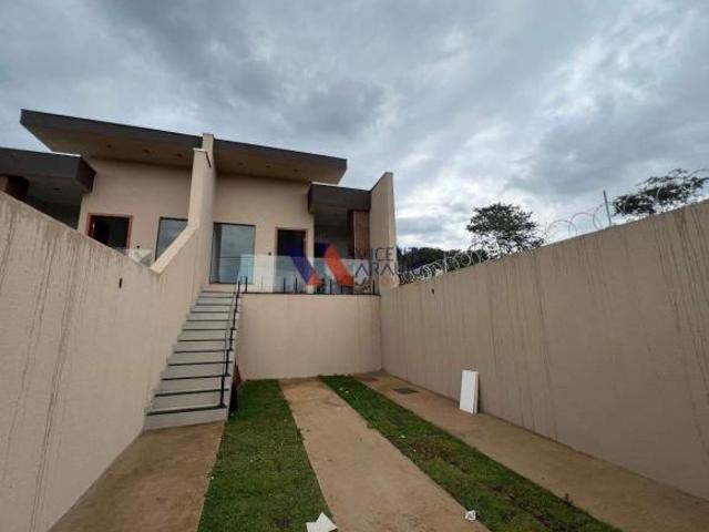 Oportunidade a 3 Min do Centro: Casa 3 Qts com Varanda Gourmet