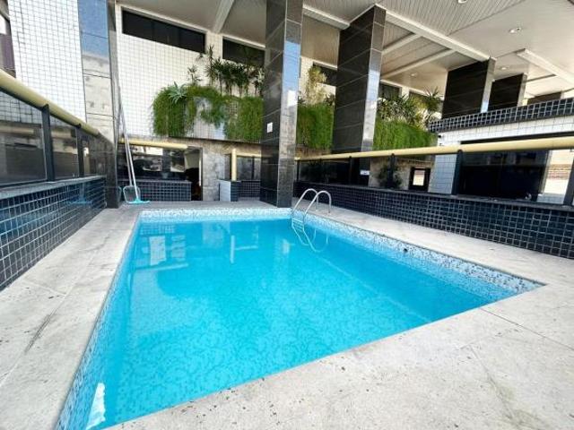 Oportunidade! Amplo apto com 3 quartos, sendo 2 suites e 2 vagas na Guilhermina