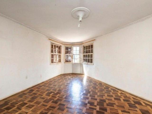 OPORTUNIDADE! AMPLO APARTAMENTO DE 3 DORMITORIOS EM PETROPOLIS