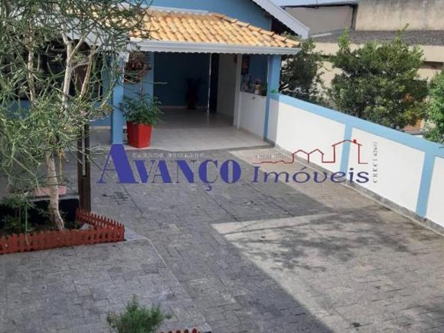 Oportunidade Ampla casa á venda no Jardim Santa Gertrudes