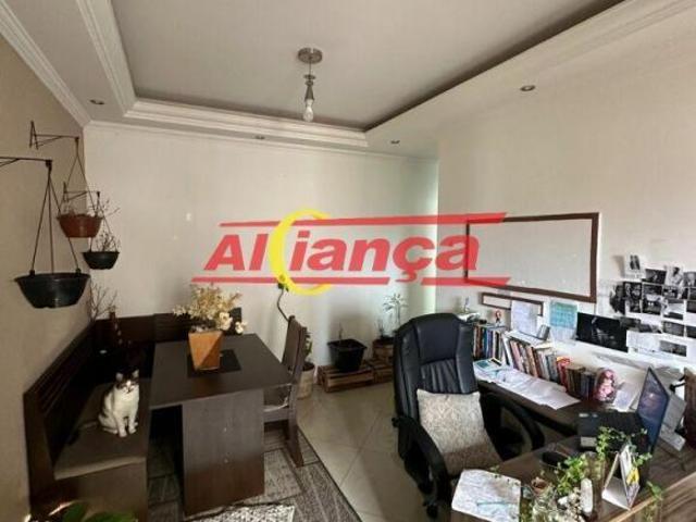 OPORTUNIDADE APARTAMENTO 60M², 2 QUARTOS, VARANDA, 1 VAGA VILA RIO