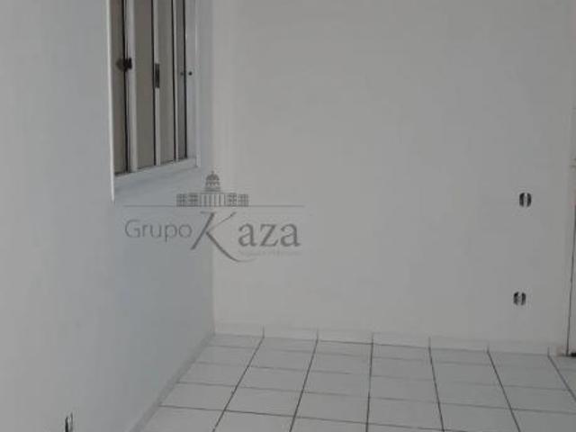 Oportunidade Apartamento Colônia Paraiso II Parque dos Ipês 2 Dormitórios 55m²