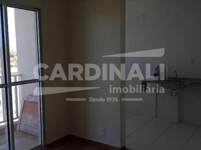 Oportunidade! Apartamento com excelente localização, próximo a supermercados e comércio