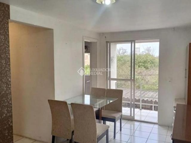 Oportunidade. Apartamento com sacada e churrasqueira
