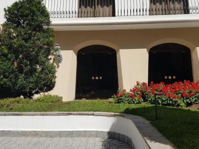 260 m² e 4 quartos em Santana
