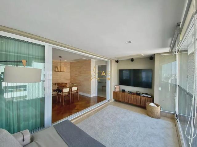 OPORTUNIDADE Apartamento com 3 suítes à venda de 240 m² na melhor região do Campo Belo SP