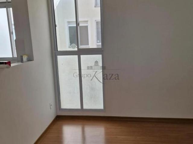 Oportunidade Apartamento Condomínio Campo das Margaridas Bom Retiro 2 Dormitórios 42m²
