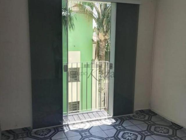 Oportunidade Apartamento Condomínio Primavera Bosque dos Eucaliptos 2 Dormitórios 45m²