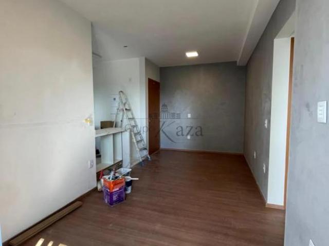 Oportunidade Apartamento Condomínio Residencial Colinas do Paratehy Jardins do Paratehy 2 Do