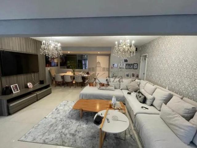 Oportunidade Apartamento Condomínio Royal Park 3 Dormitórios 151m²