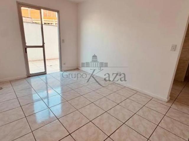 Oportunidade Apartamento Centro Edifício San Giovanni 2 Dormitórios 100m²