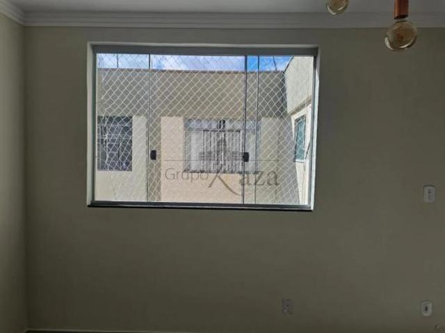 Oportunidade Apartamento Bosque dos Eucaliptos Condominio Dona Elsa 2 Dormitórios 65m²