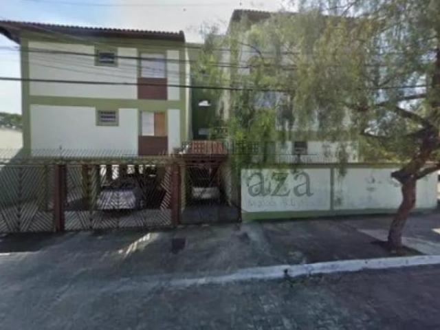 Oportunidade, Apartamento Bosque dos Eucaliptos, Condomínio Quinta do Bosque, 3 Dormitórios, Escada
