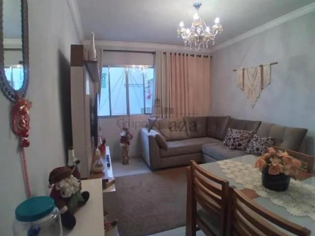 Oportunidade Apartamento Bosque dos Eucaliptos Edifício Vitor Hugo 2 Dormitórios 74m²