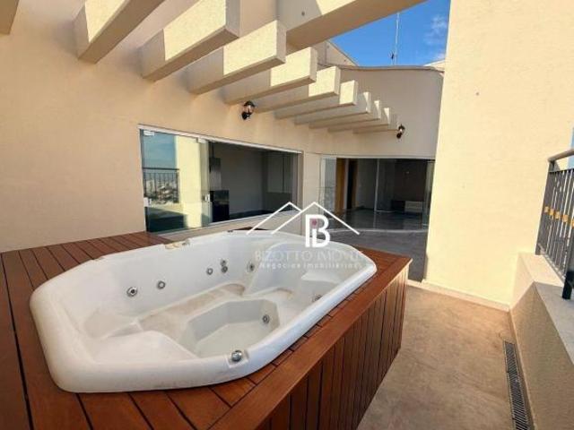 OPORTUNIDADE APARTAMENTO DUPLEX NO LÊ CHATEAU FRONTENAC COM 4 SUÍTES E HIDROMASSAGEM NO CORACÃO DA C