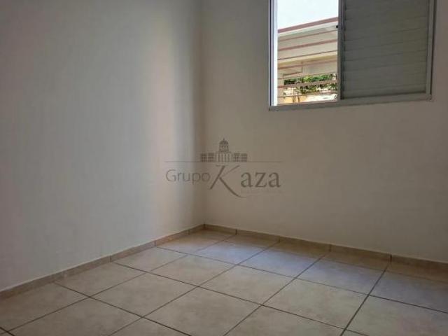 Oportunidade Apartamento Floradas de São José Residencial Campo das Oliveiras 2 Dormitórios