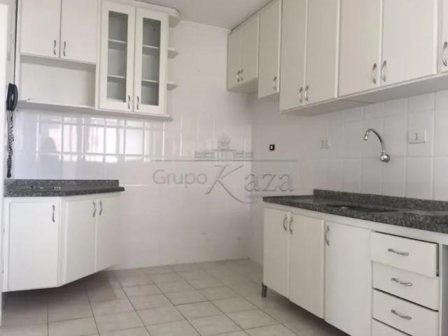 Oportunidade Apartamento Floradas São José Residencial Yara 4 Dormitórios 108m²
