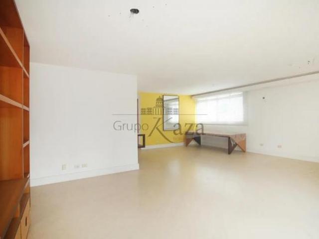 Oportunidade Apartamento Higienópolis 4 Dormitórios 210m²