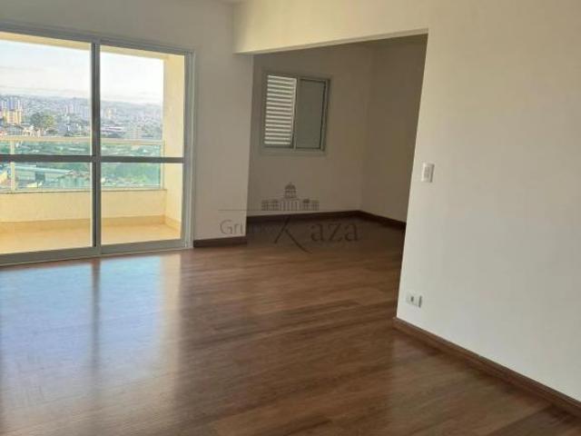 Oportunidade Apartamento Jardim Califórnia Condomínio Celebration Club J