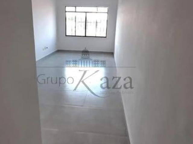Oportunidade Apartamento Jardim Califórnia Residencial Tropical 3 Dormitórios 84m²