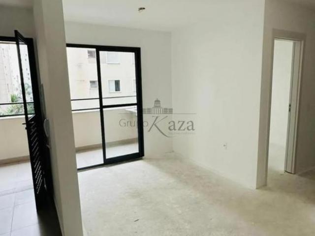 Oportunidade Apartamento Jardim das Industrias Residencial Green View 2 Dormitórios 54m²