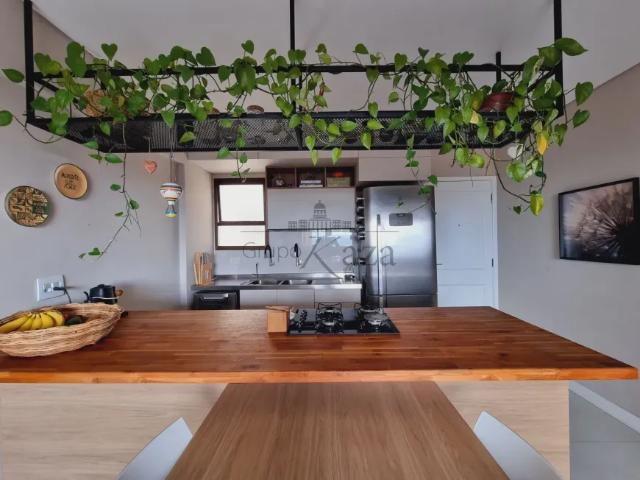 Oportunidade Apartamento Jardim das Industrias Residencial Itamambuca 2 Dormitórios 60m²