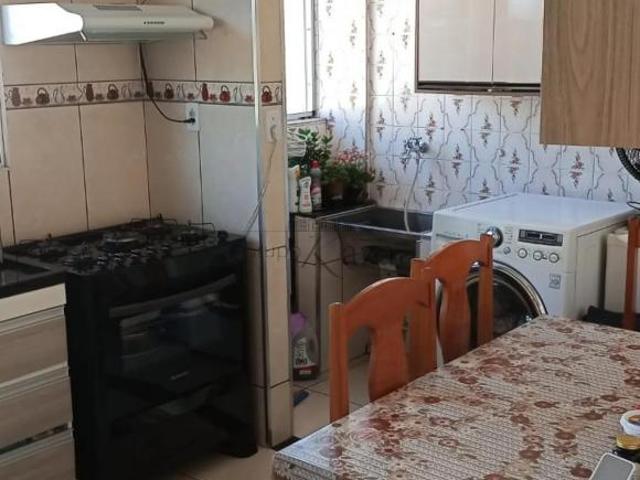 Oportunidade Apartamento Jardim Ismênia Edifício Carmela 2 Dormitórios 62m²