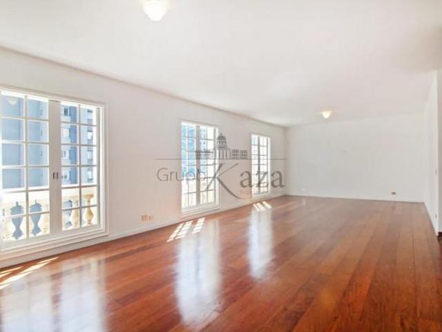 Oportunidade Apartamento Jardim Paulista 4 Dormitórios 272m²