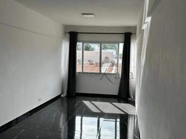 Oportunidade Apartamento Jardim São Dimas Edifício Cabo Canaveral 3 Dormitórios 75m²