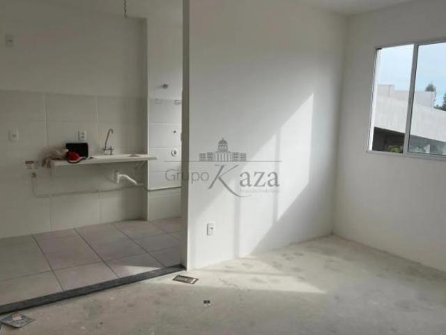 Oportunidade Apartamento Jardim Torrão de Ouro Residencial Campo Di Ravi 2 Dormitórios 43m