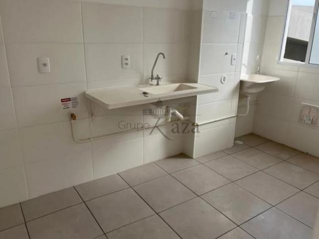 Oportunidade Apartamento Jardim Torrão de Ouro Residencial Campo Di Ravi 2 Dormitórios 43m