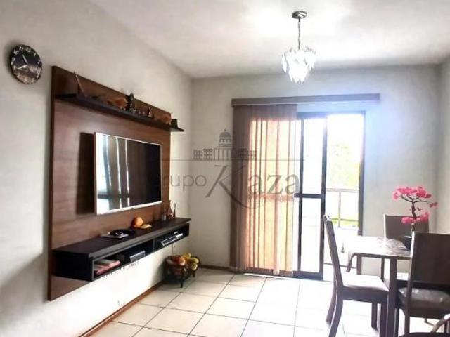 Oportunidade Apartamento Jardim Vale do Sol Condomínio Cruzeiro do Sul 2 Dormitórios 74m²