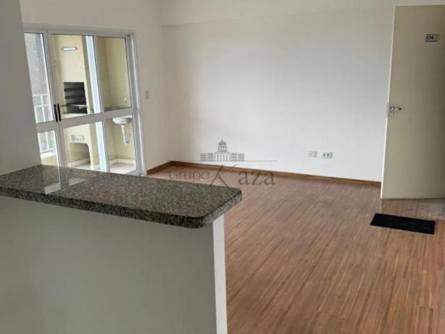 Apartamento bairro Loteamento Villa Branca Jacareí Residencial Grand Paysage 2 Dormitórios 73m²