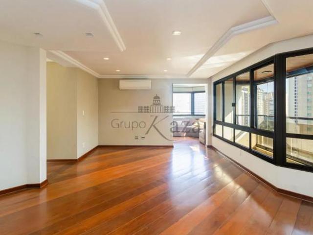 Oportunidade Apartamento Moema 4 Dormitórios 232m²