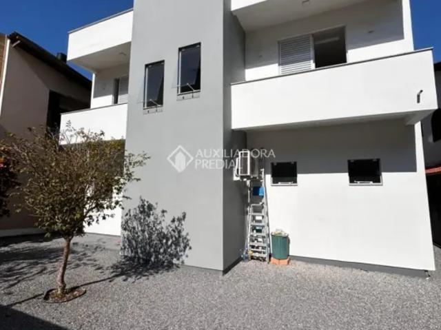 Venda de Apartamento no Centro da Praia da Pinheira