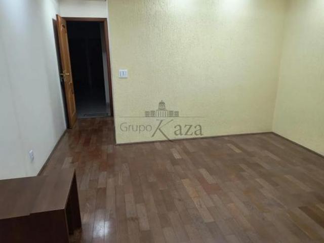 Oportunidade Apartamento Padrão Edifício Arpoador Floradas de São José 3 Dormitórios 80m²
