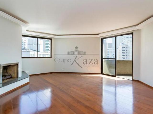 Oportunidade Apartamento Paraíso 4 Dormitórios 230m²