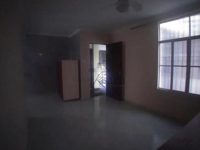 Oportunidade Apartamento Parque Industrial Residencial Stella Maris 3 Dormitórios 74m² E